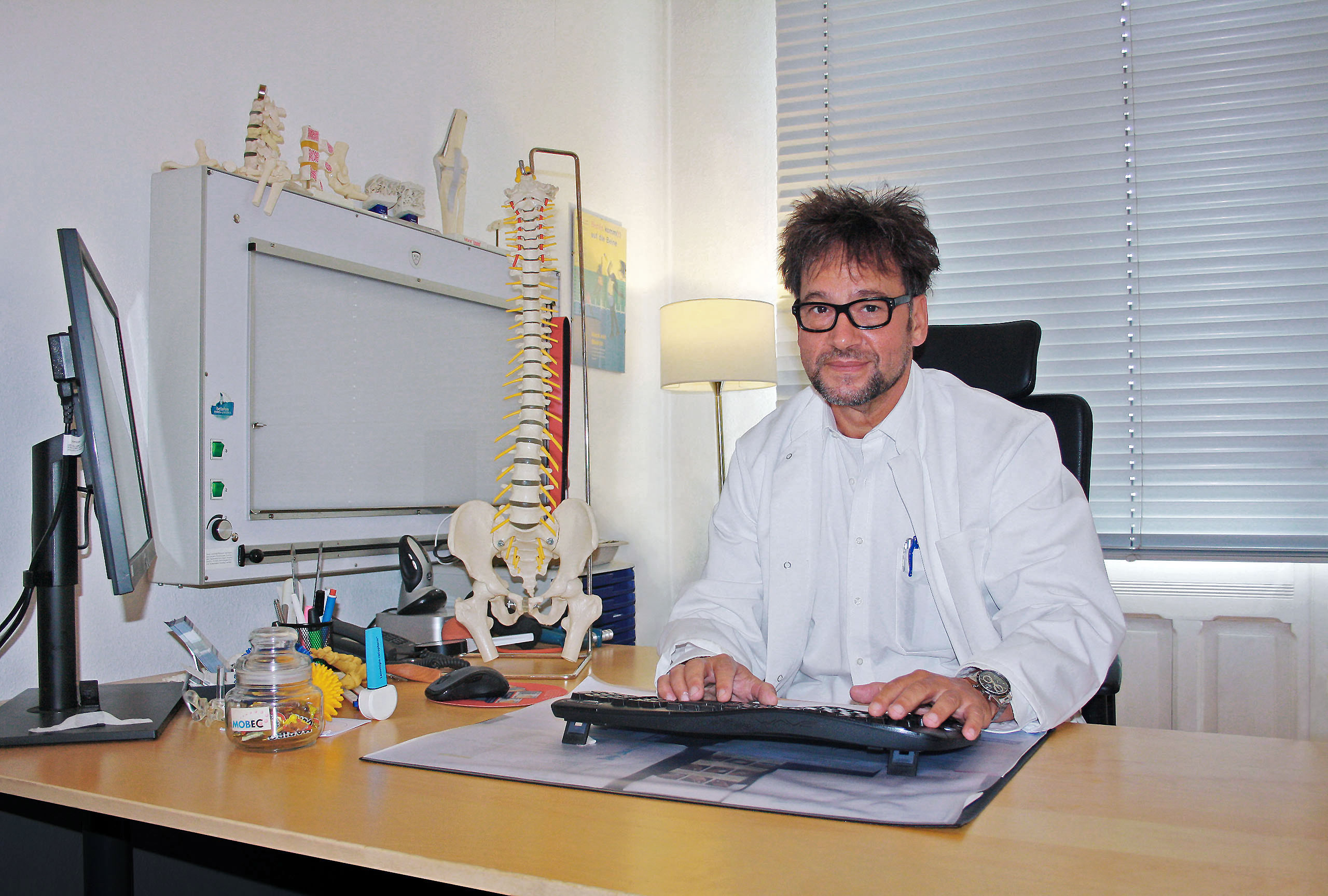 Im Gespräch mit Wirbelsäulenspezialist Bruno H. Lurtz | Seeger